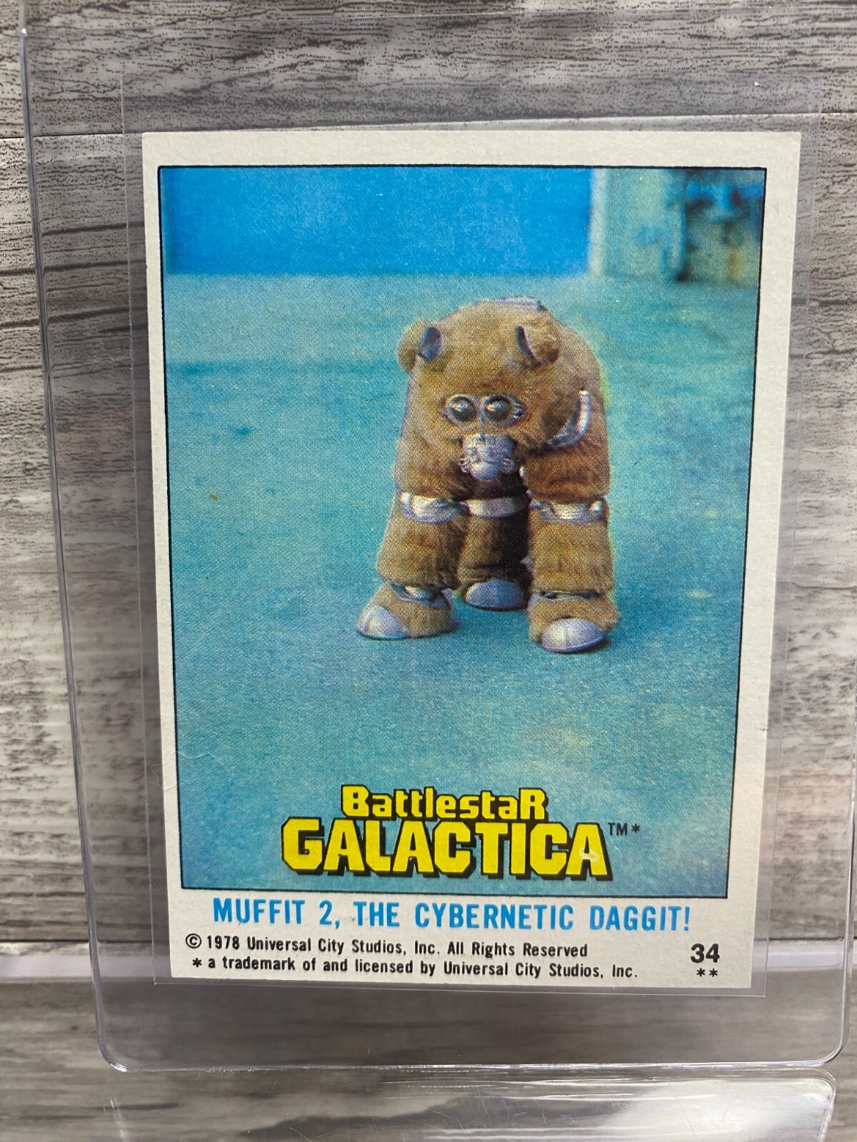 1978 Battlestar Galactica Base Card #34 Muffit 2, the Cybernetic Daggit ...