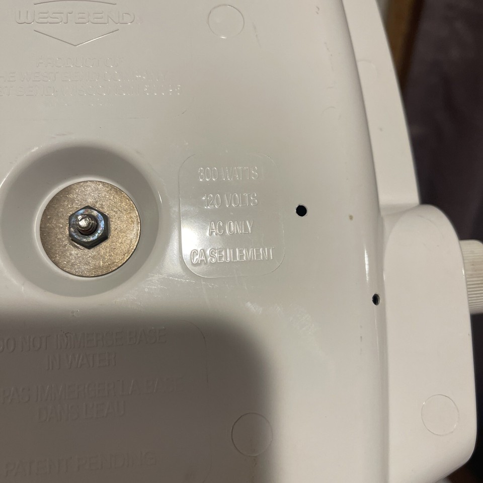 Vintage West Bend 6 QT Slow Cooker With Griddle Base And Glass Lid ...