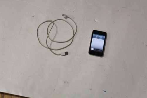 Apple iPod Touch 3rd Generation Silver 32GB MC008LL Tested & Works VGC ...