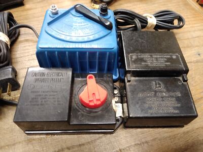 Vtg 3 Pc Lot 2 x Lionel O Gauge Toy Train Transformers 1x Race Master ...