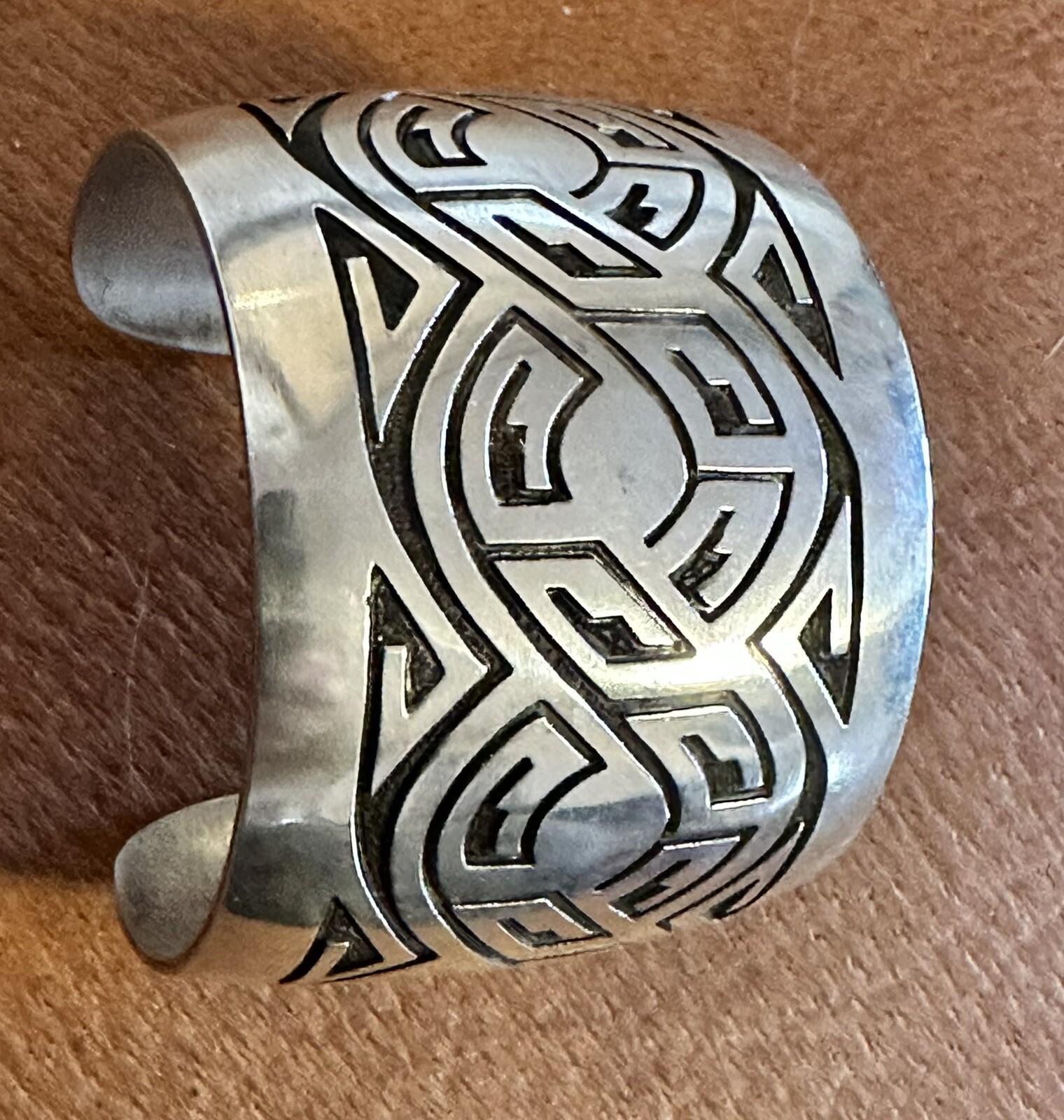 Handsome Traditional signed Hopi Sterling Overlay Wid… - Gem