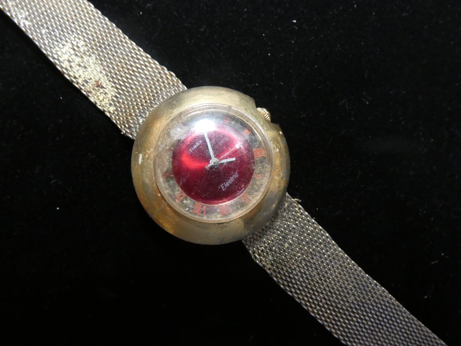 Vintage Timex Electric Watch, Gold Tone, Red Face, NO… - Gem