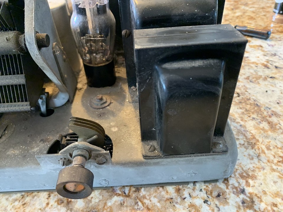 PHILCO MODEL 87 RADIO CHASSIS with TUBES & Speaker untested | eBay