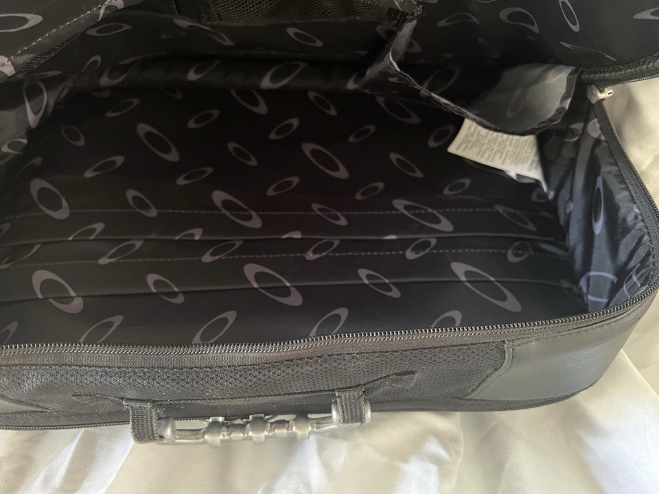 OAKLEY Briefcase Messenger Bag Sink Collection Tactical Laptop Computer ...