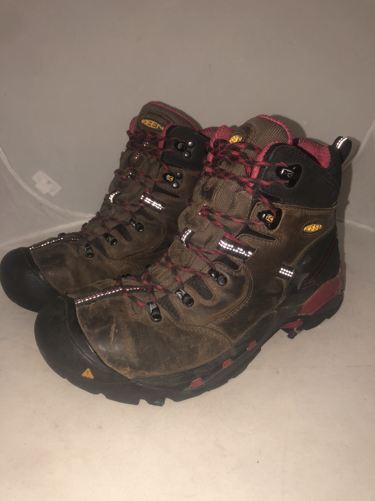 Red Wing ASTM F2413-11 Steel Toe work boots Made In U… - Gem