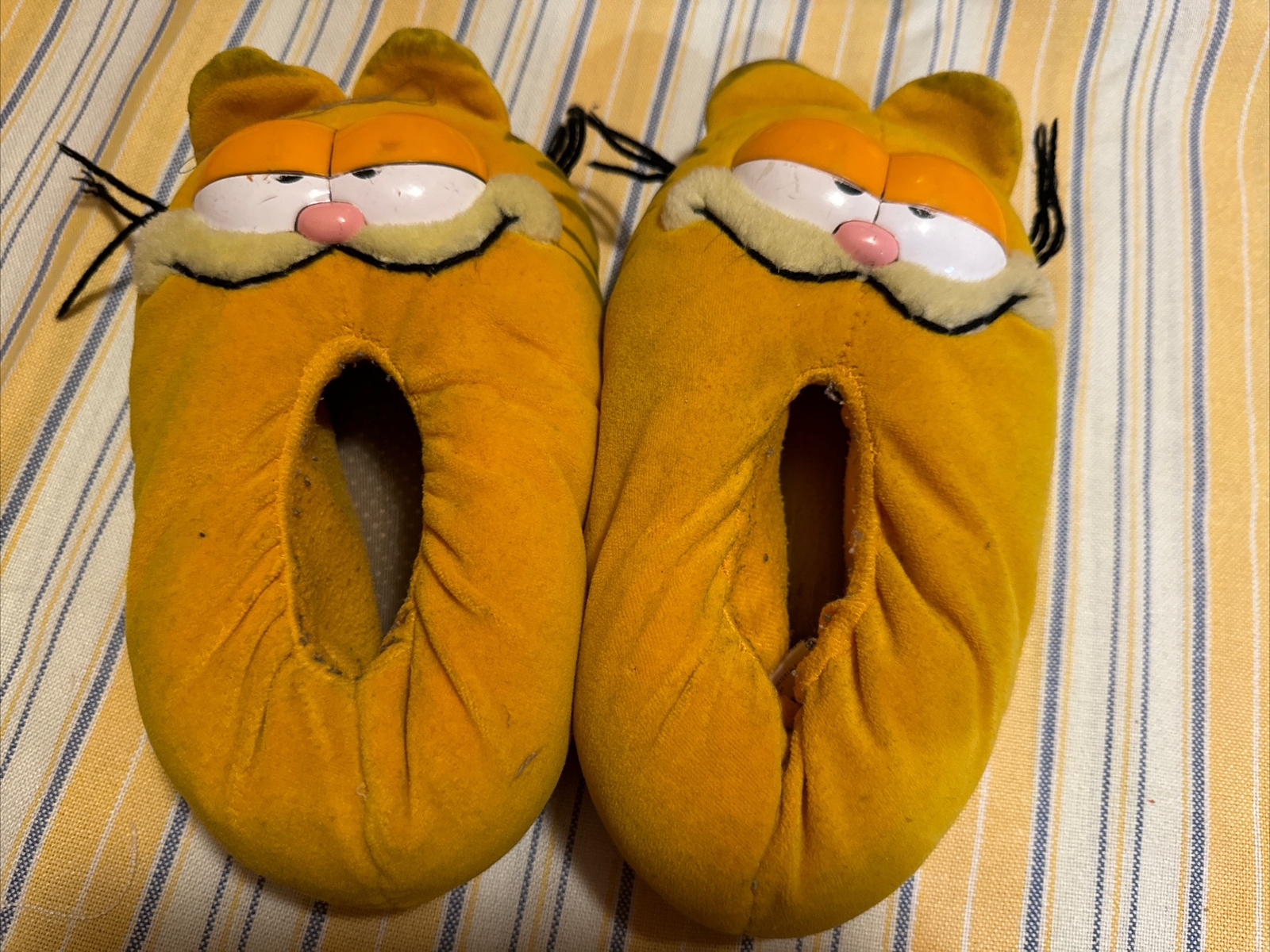 Vintage Garfield Slippers 100% Pure Garfield 1978 Siz… - Gem