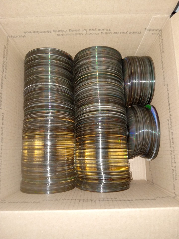 Lot Of 500+ MOVIES Loose Dvds Great Titles Good Material Assorted ...