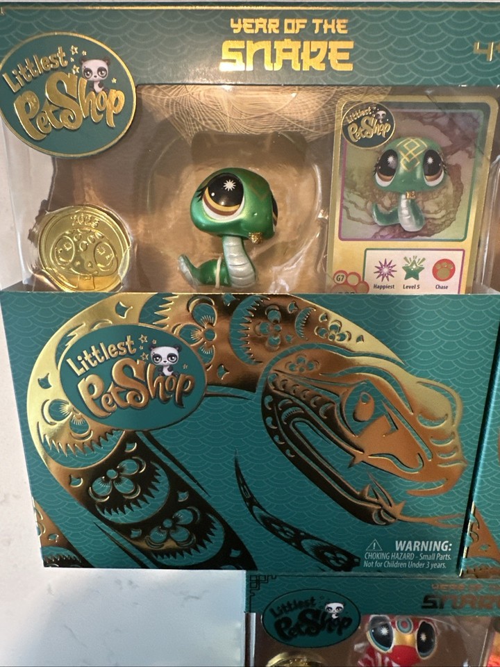 SDCC 2025 Year of the Snake Figure UCC GREEN GOLD RED FULL SET Littlest ...