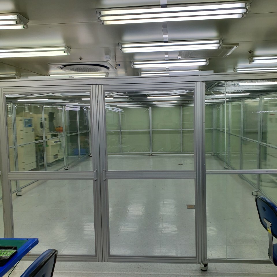 Cleanroom for sale clean room class 10 to100,000 / ISO 4 to ISO 9 | eBay