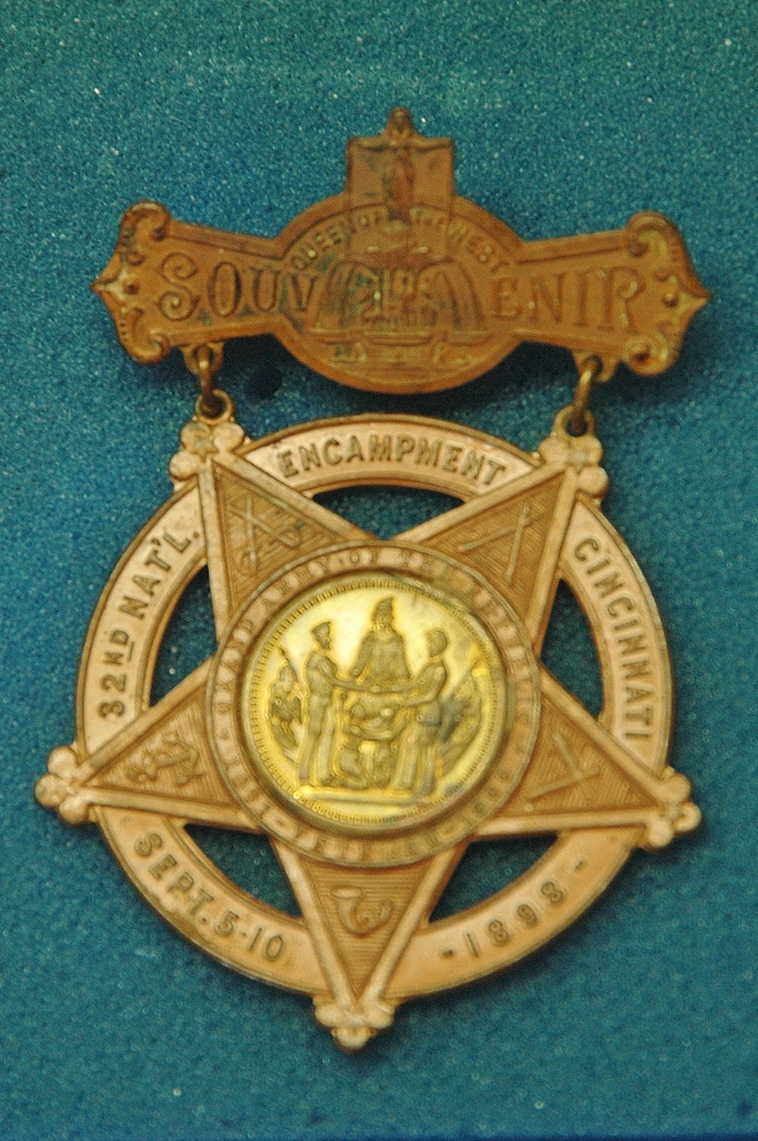 G.A.R. 1898 Badge, 'Queen of the west' Souvenir 32nd Nat'l Encampment ...