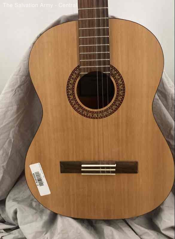 Yamaha Brown Musical Instruments 3 String Acoustic Guitar w/Gig Bag | eBay