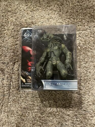 Sammael 7" Tall Figure Hellboy Movie Mezco Toyz 2004 Action Figure | eBay