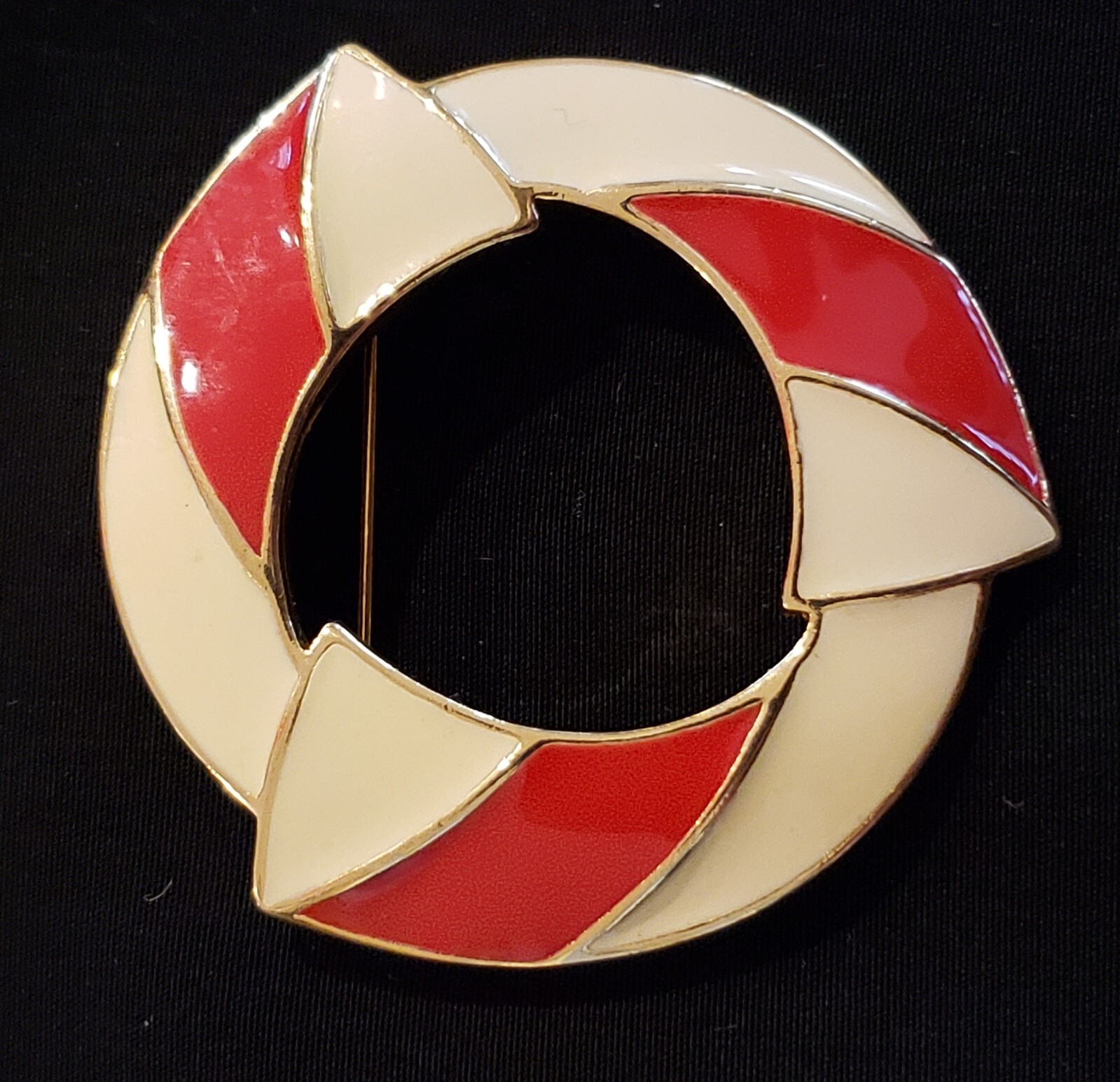 Vintage Trifari Pin in Ivory and Red Enamel in a Geom… - Gem
