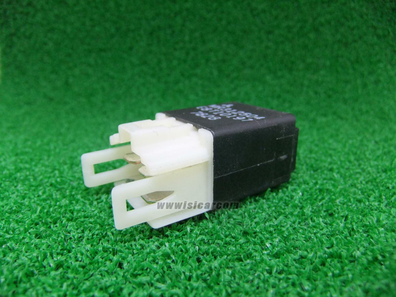 MITSUBISHI PAJERO - MONTERO IO H76W RELAY ENGINE MR312504 genuine spare ...