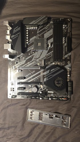 Gigabyte X570 UD Mainboard, AMD Ryzen X570, AM4 Sockel, ATX, DDR4, USB ...