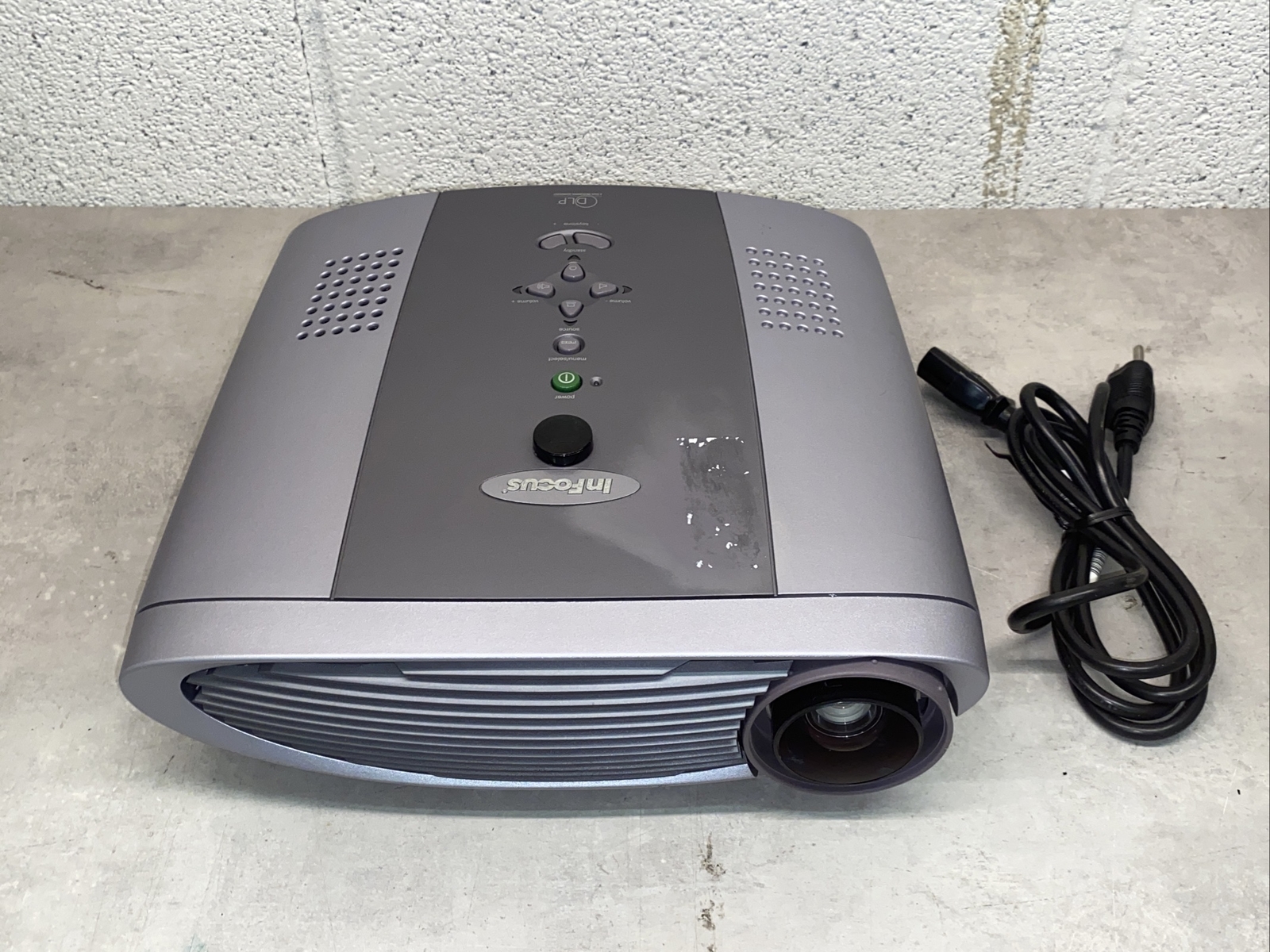 InFocus LP530 DLP DATA Projector 797212505873 | eBay
