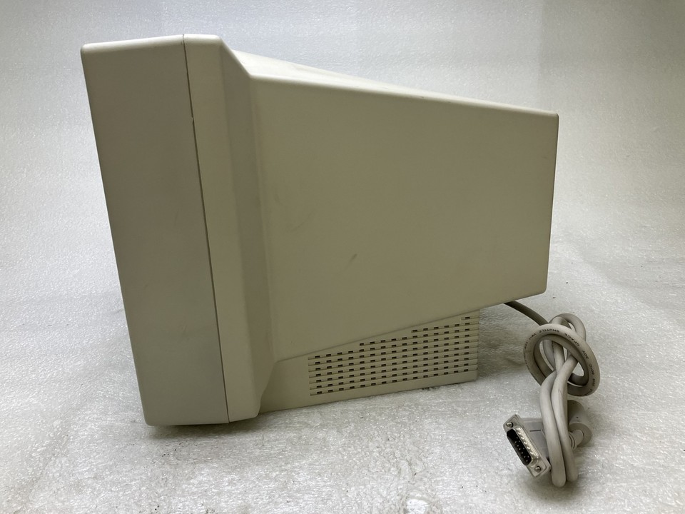 Vintage Apple M9102LL/D 1993 Performa Plus CRT Display Monitor USED ...