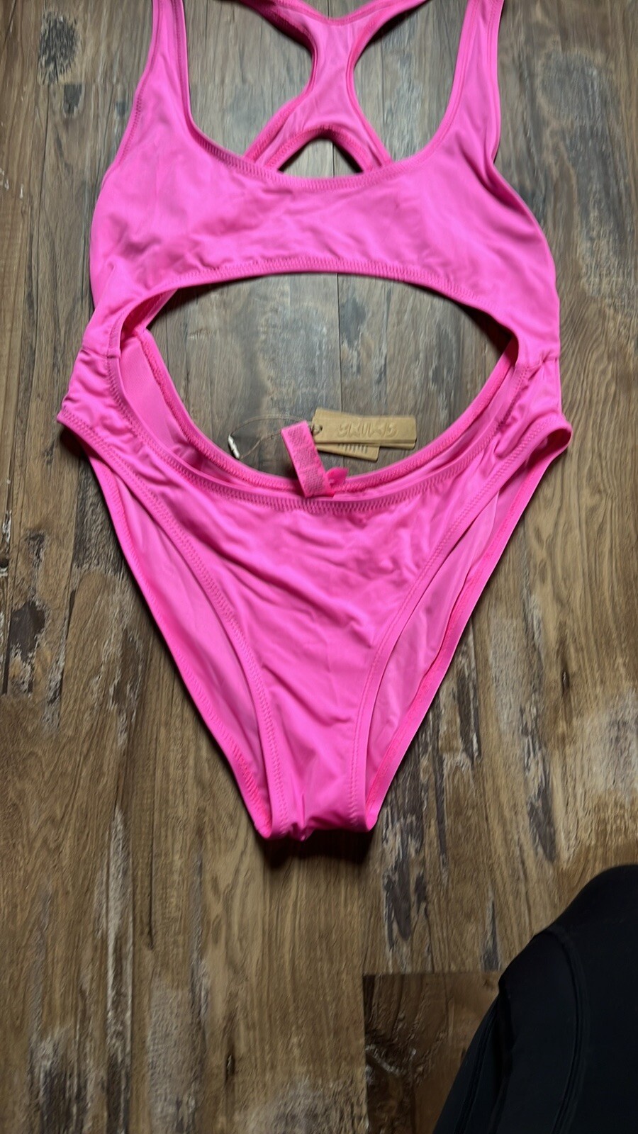 SKIMS Signature Swim Cut Out Monokini TAFFY NWT Womens Sz M | eBay