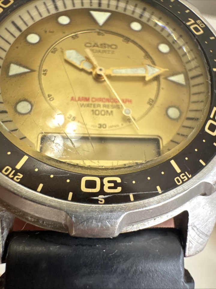 Casio “Arnie” AMW-320R Mens Divers Watch - Black & Gold (needs new ...
