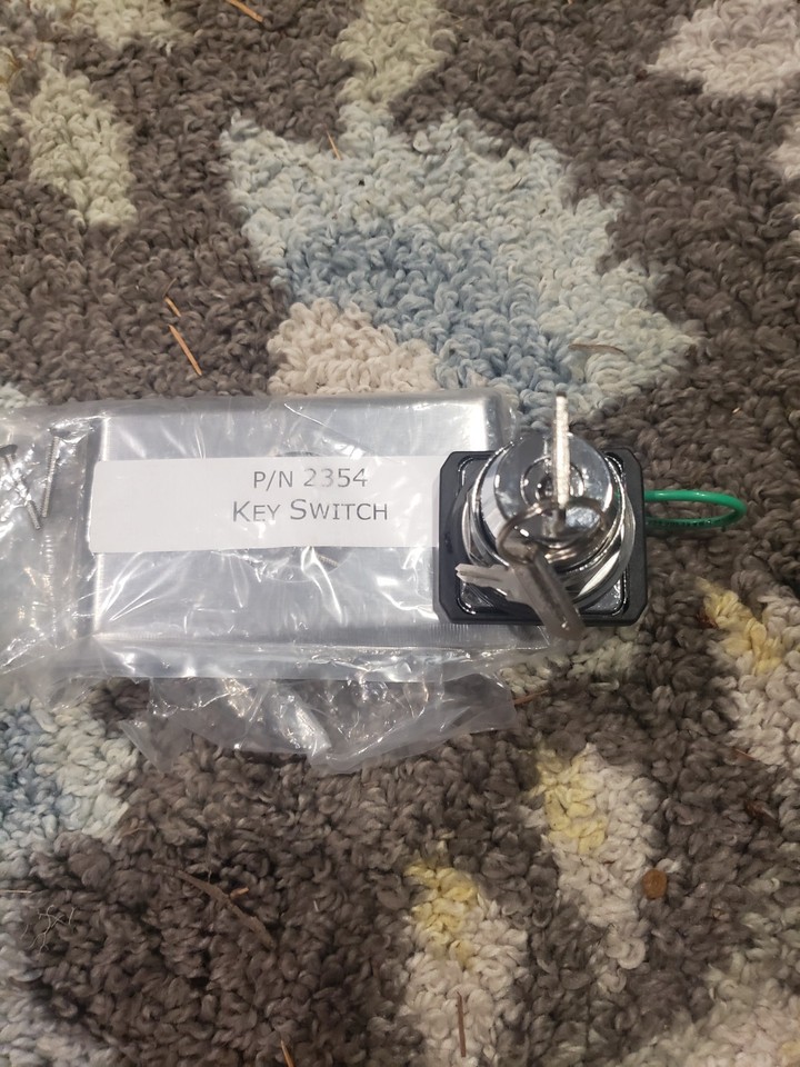 SUNS PBM30-SK3CC-P1 30mm Selector Switch, 3 Position, Momentary key ...