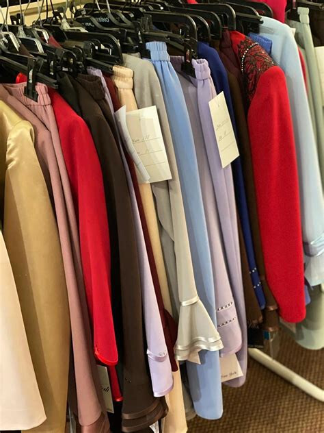 Womans Bulk Clothing Lot Of 10 Items For Reseller Selling Online ...