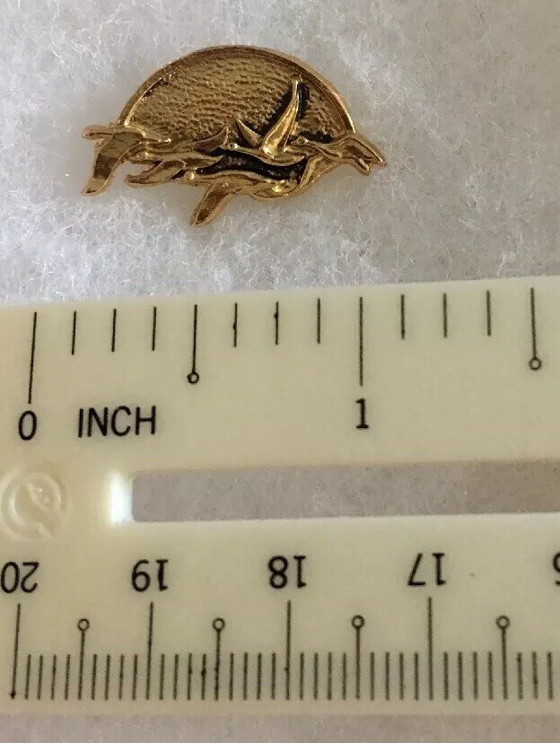 Canadian Geese Flock Lapel Pin Inspirational Pin Bird Brooch Tie Tack ...