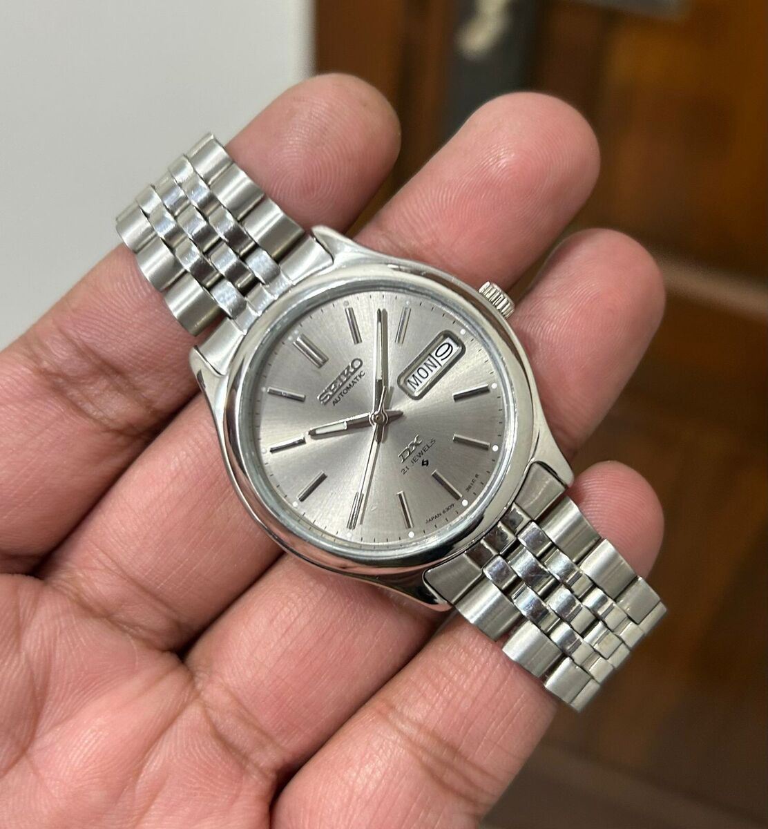 Seiko Automatic Gray Sunburst Dial Wrist Watch for Men's Seiko Automatic Gray Sunburst Dial Wrist Watch for Men's