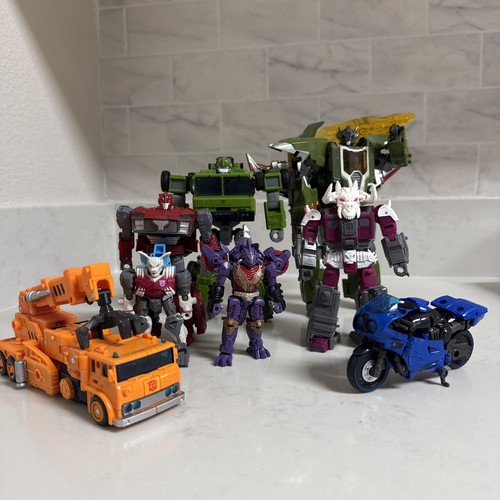 Transformers Legacy Prime Arcee/Knockout/Bulkhead & Pretenders(Read ...