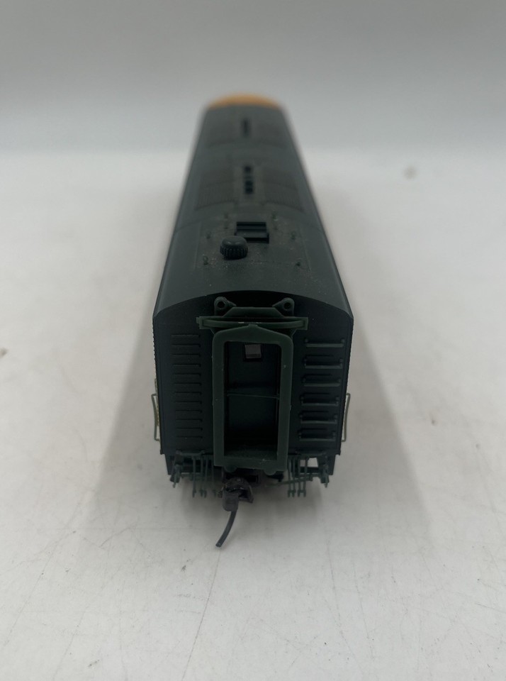 Ho Scale Engine LifeLike CNW E7A Proto 2000 AA Units both powered | eBay
