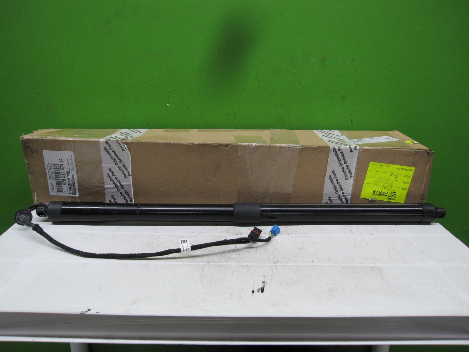 Left+or+Right+Trunk+Lid+Pull+Down+Motor+97051257314+Porsche+Panamera+ ...