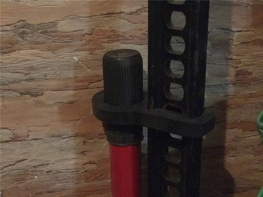 High Lift Anti-Rattle Polyurethane Handle Holder/Keeper Protector For ...