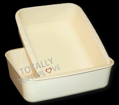 Tupperware Tupperwave Roaster or Casserole Dishes Set 2 Large ...