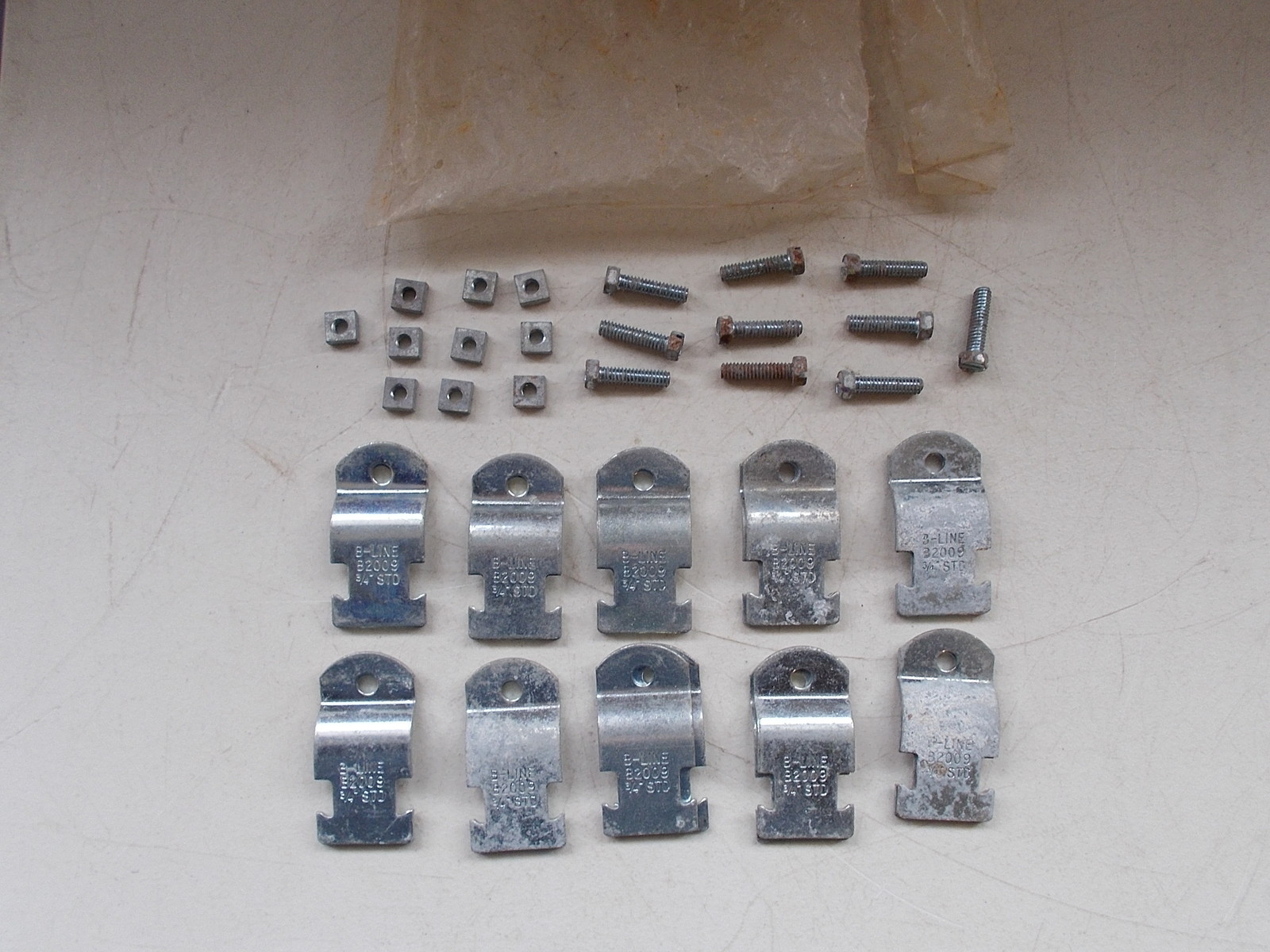 B-Line B2009 3/4" Standard Lot of 10 Sets Conduit Clamps *FREE SHIPPING ...