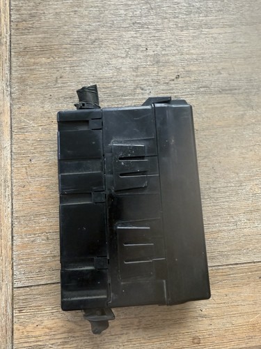 2007-2012 Nissan Versa Engine Fuse Relay Box Underhood Junction Block ...