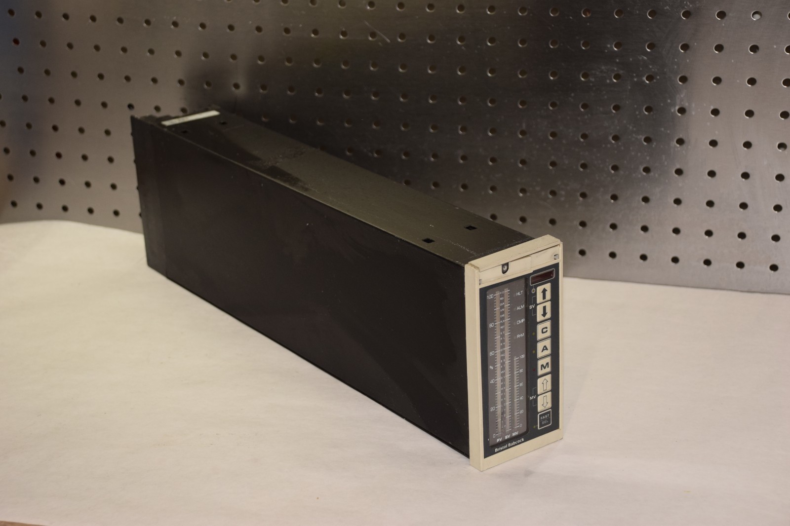 BRISTOL BABCOCK INC. SLC-3740 374044A110 1-5V 24V 8.4VA CONTROLLER | eBay