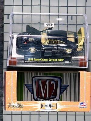 M2 Machines 2010 Detroit-Muscle, 69 Charger Daytona HEMI, black & gold ...