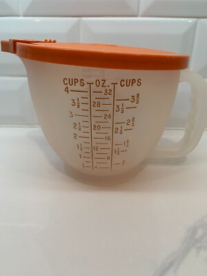 Tupperware Mix and Store 4 Cup Measuring Pitcher with Lid - Orange Text ...