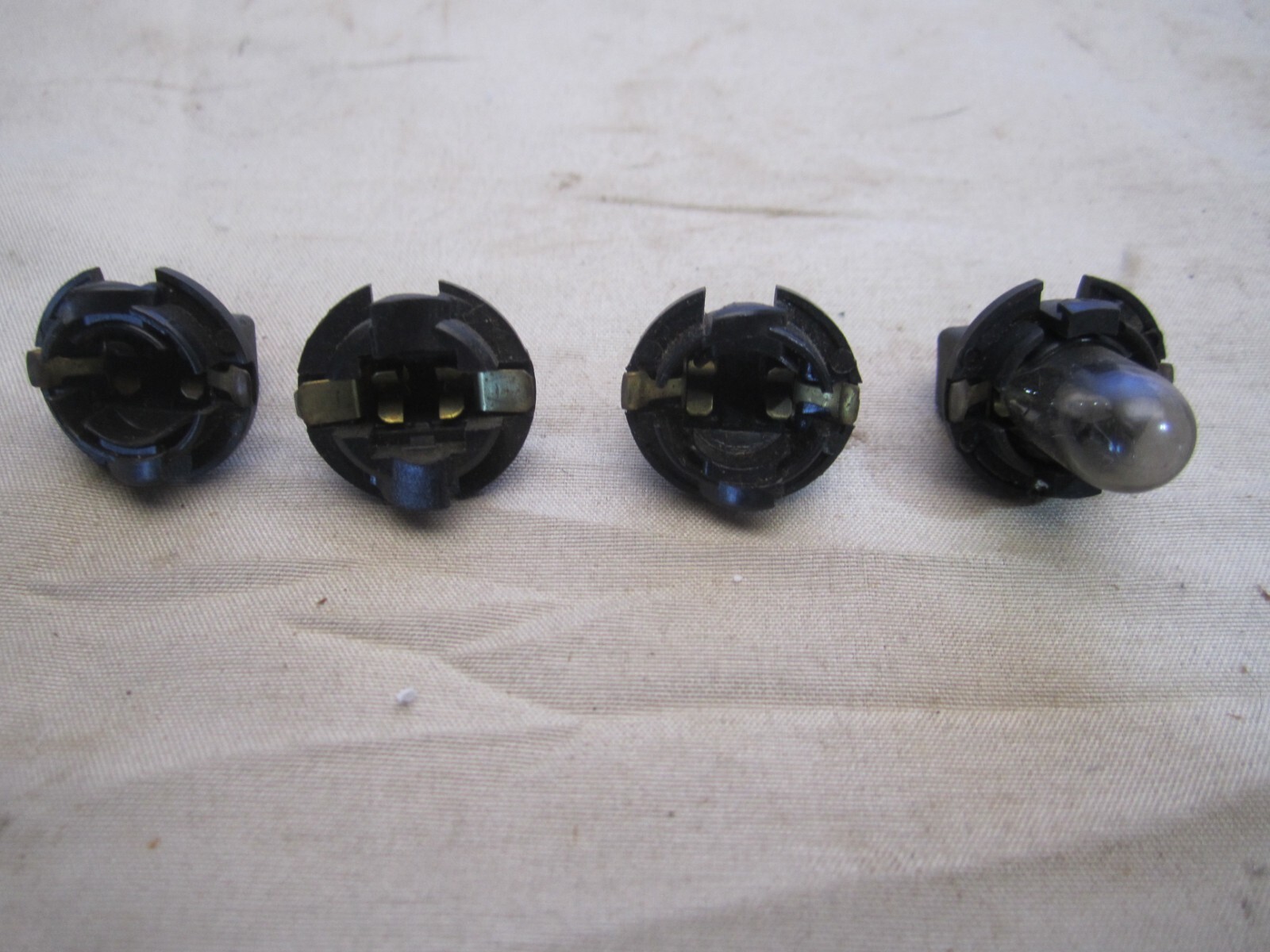 67 68 69 70 71 72 impala Belair Nova Chevelle Camaro GM dash light ...