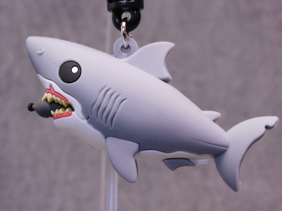 JAWS NEW * Bruce Diving Tank Clip * Blind Bag Key 50th Anniversary ...