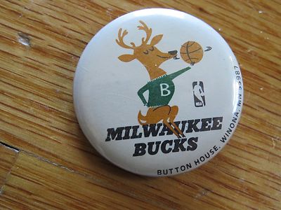 Vintage 70s MILWAUKEE BUCKS Basketball 1.25" Button / Pin LEW ALCINDOR ...