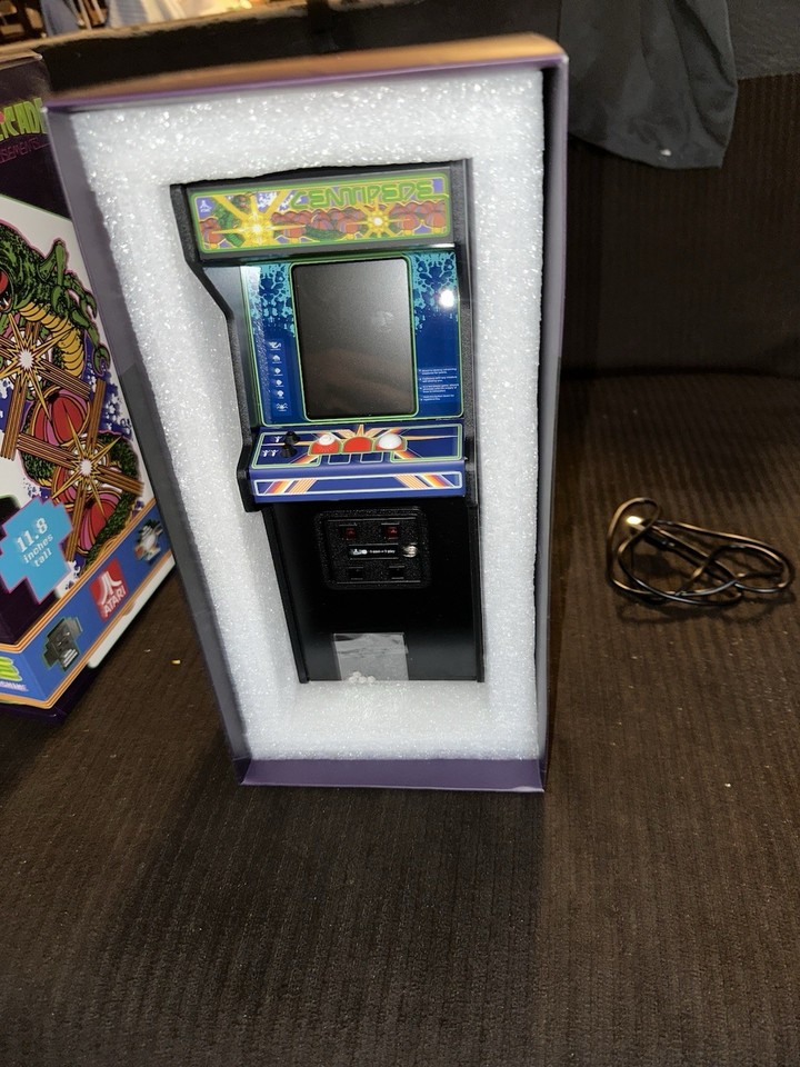 New Wave Toys Replicade Atari Centipede 1/6 Scale Arcade Game 100% ...