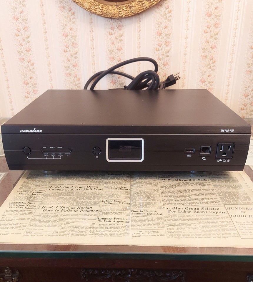 Panamax Power Management System M5100-PM w/ Surge Protection Excellent ...