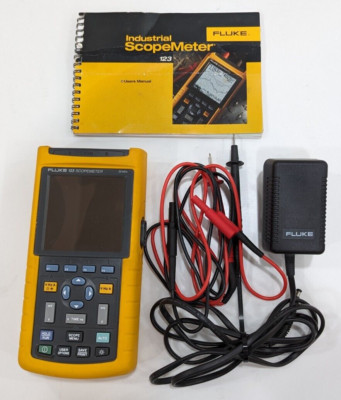 Oscilloscopes - Fluke Oscilloscope
