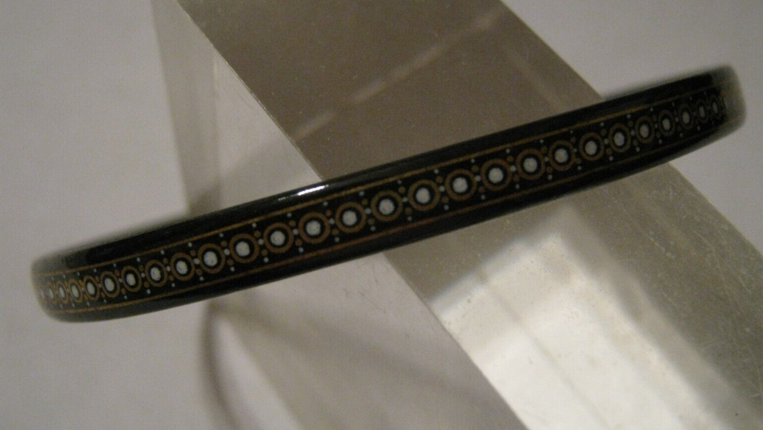 1970s Michaela Frey (pre-Wille) 6mm Bangle Bracelet w… - Gem