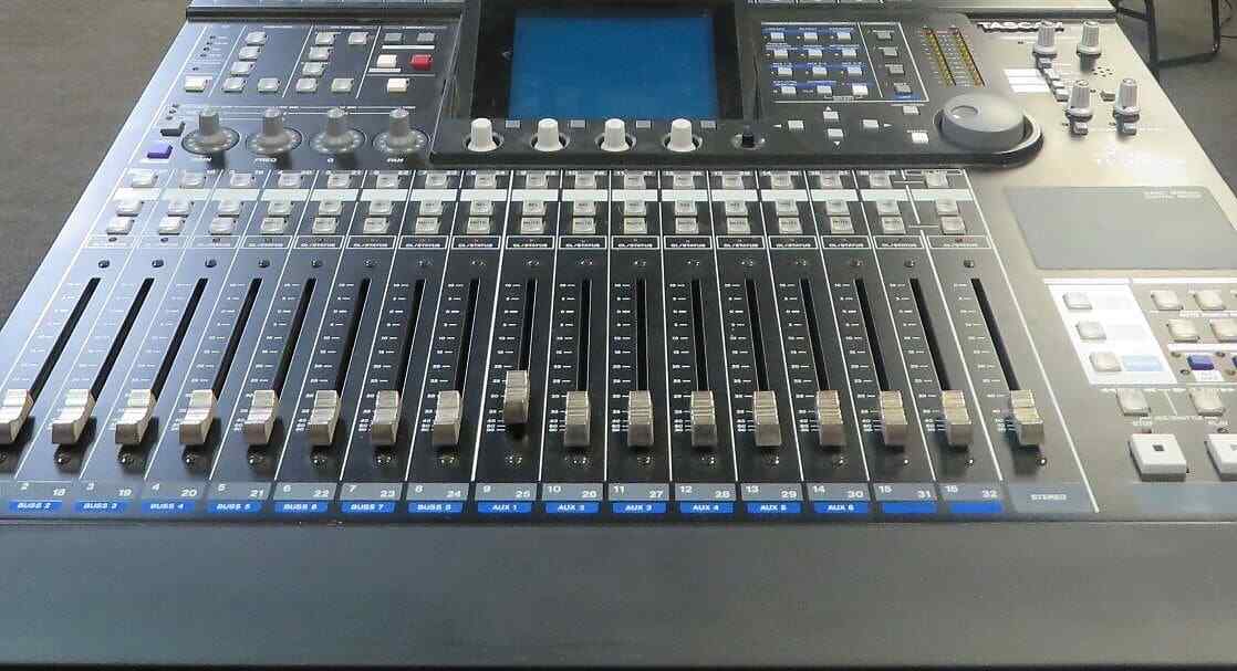 Tascam DM24 Digital Mixer with microphone/headphones | eBay