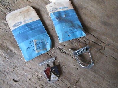 NOS 1955 1956 Ford Body Side Emblem + Retainer BM7325662B B6A 7925666C ...