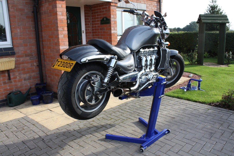 EazyRizer Big Blue Motorcycle lift, Harley Davidson Lift - All ...