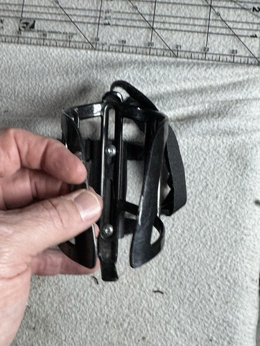 Bottle Cage Bell Clinch 600 with Universal Mount Black New Fits most ...