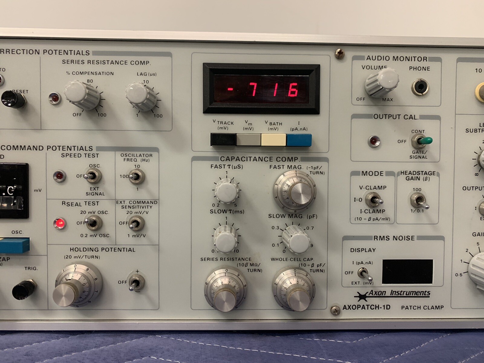 Axon Instruments AXOPATCH-1D Patch Clamp | eBay