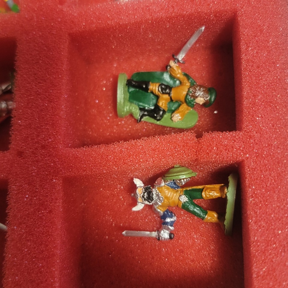 Advanced Dungeons & Dragons 12 Metal Miniatures Fighter Ranger Paladins ...